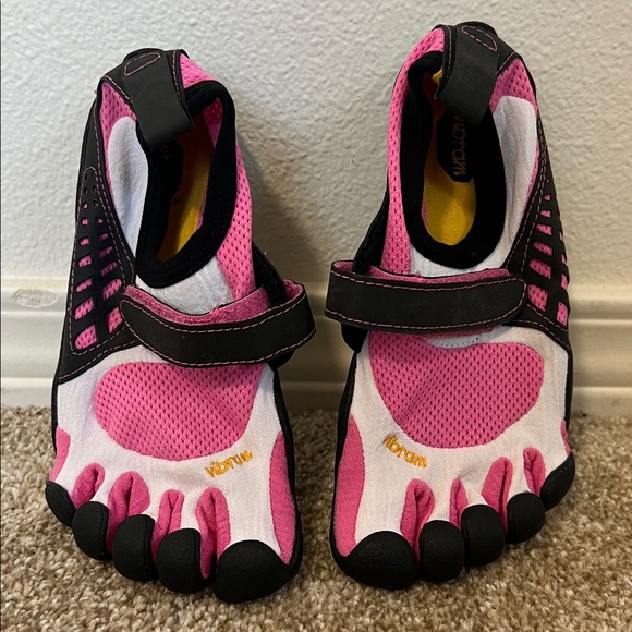 Vibram | Shoes | Vibram Fivefingers Kids Toe Shoes | Poshmark